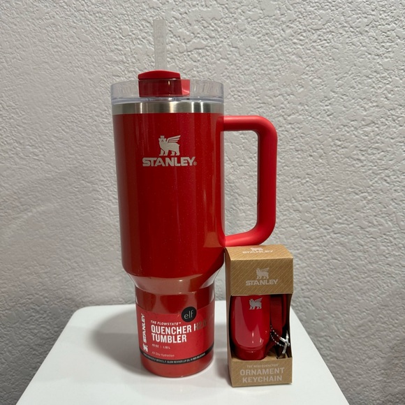 Stanley | Dining | Stanley X Elf Red Delicious Quencher 4oz Tumbler And ...
